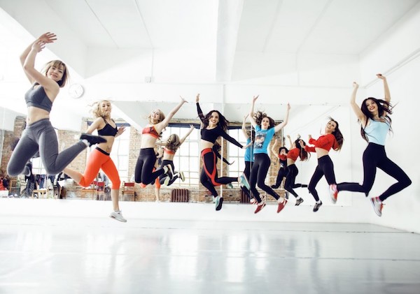 En Irlande du Nord, les clubs de fitness ouvrent le 30 avril, mais pour ...